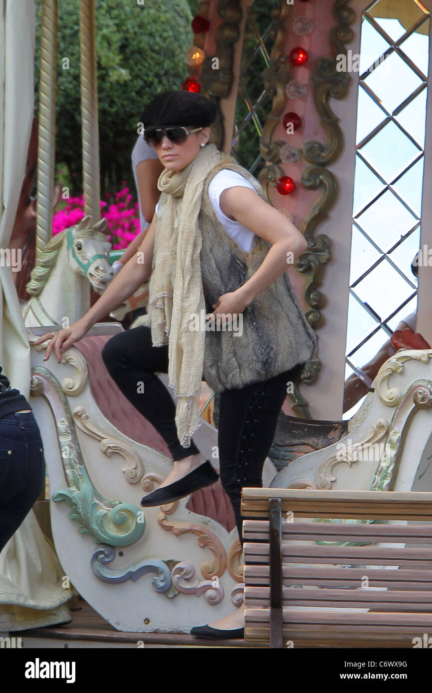 Jennifer Lopez Jennifer Lopez with her twins Emma and Max enjoy a ride ...