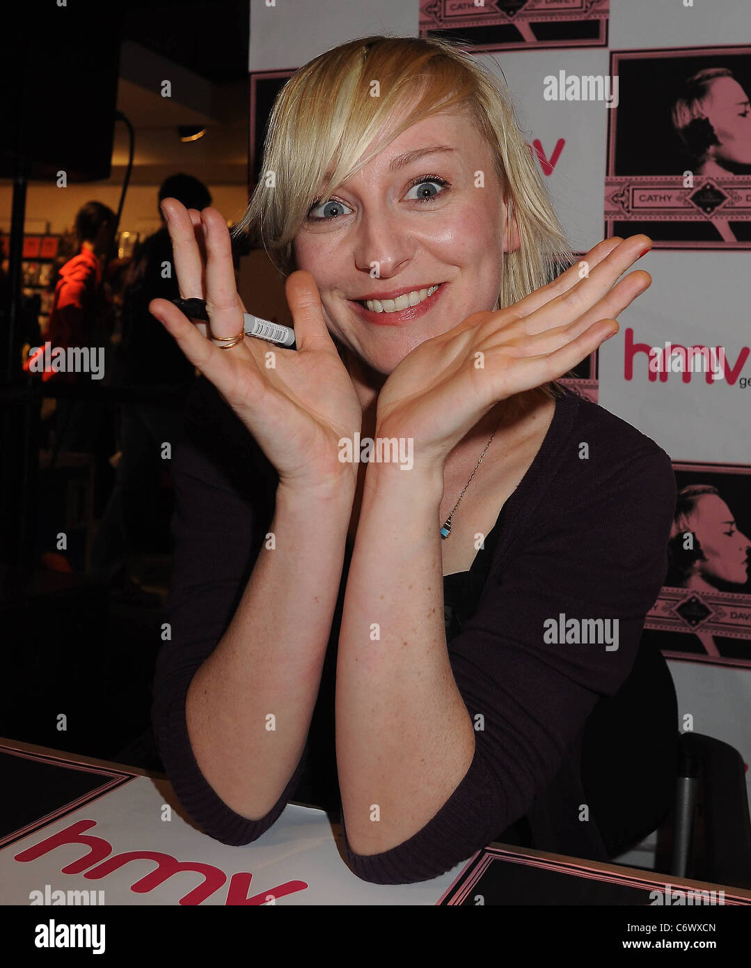 Cathy davey signs copies new hi-res stock photography and images - Alamy