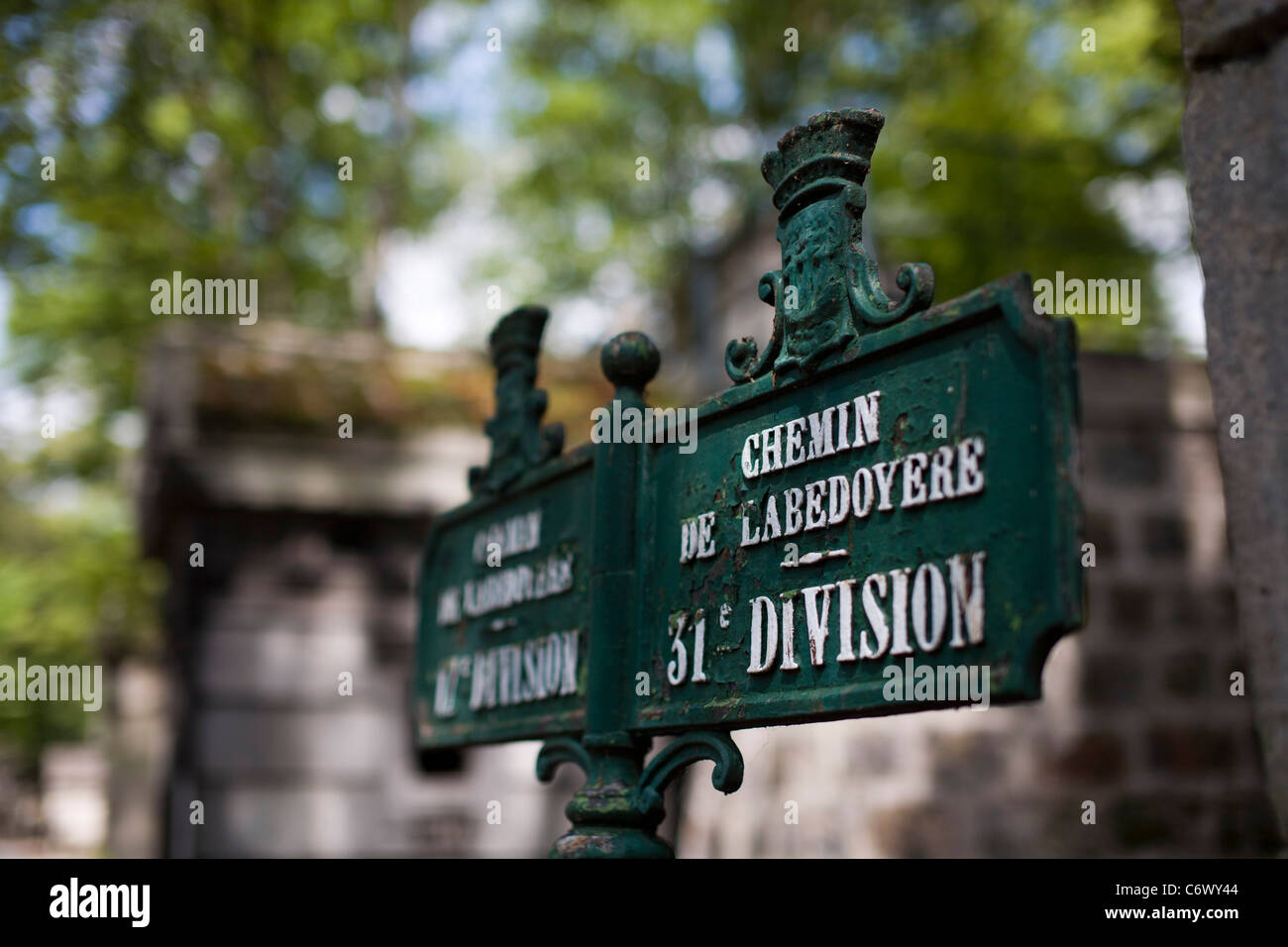 Cemetery signs hi-res stock photography and images - Alamy