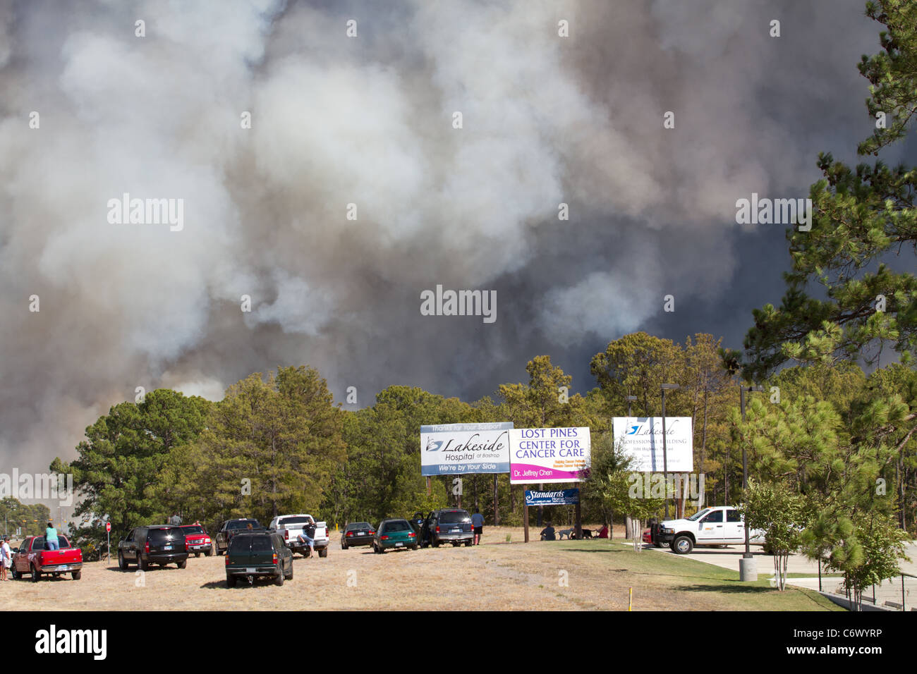 Smoke clouds from the Bastrop Texas wildfire Stock Photo - Alamy