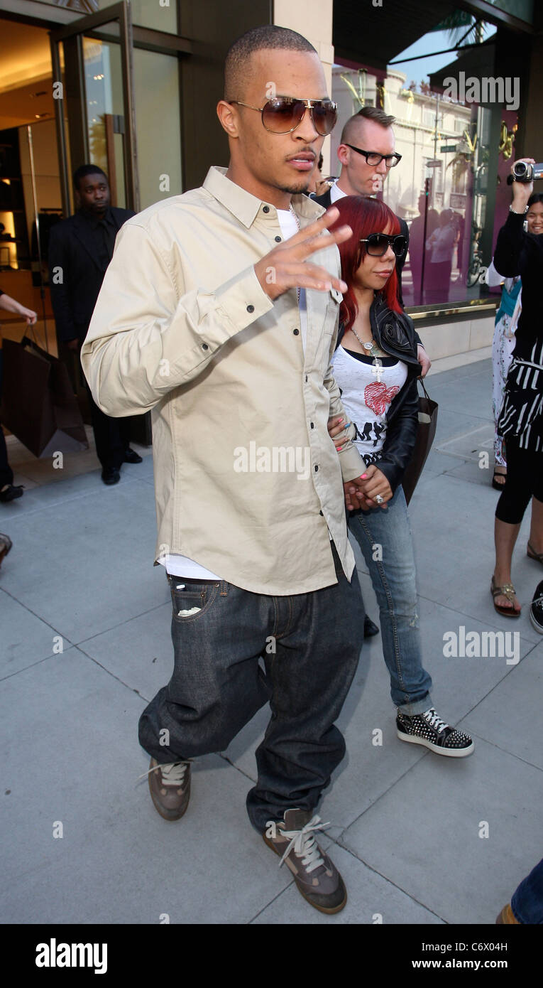 Rapper T.I. shopping at Louis Vuitton on Rodeo Drive in Beverly Hills ...