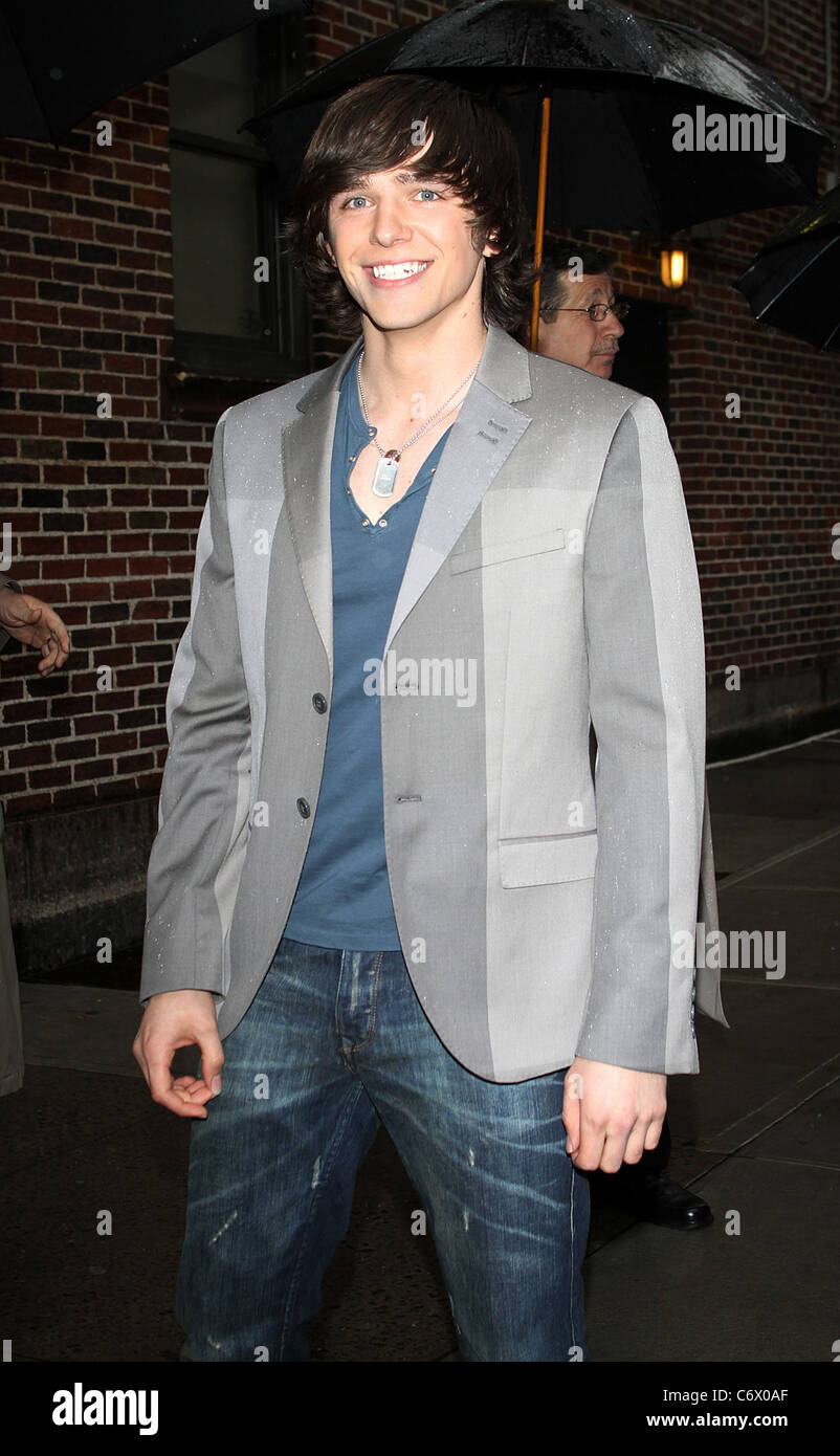 American idol contestant tim urban hi-res stock photography and images ...