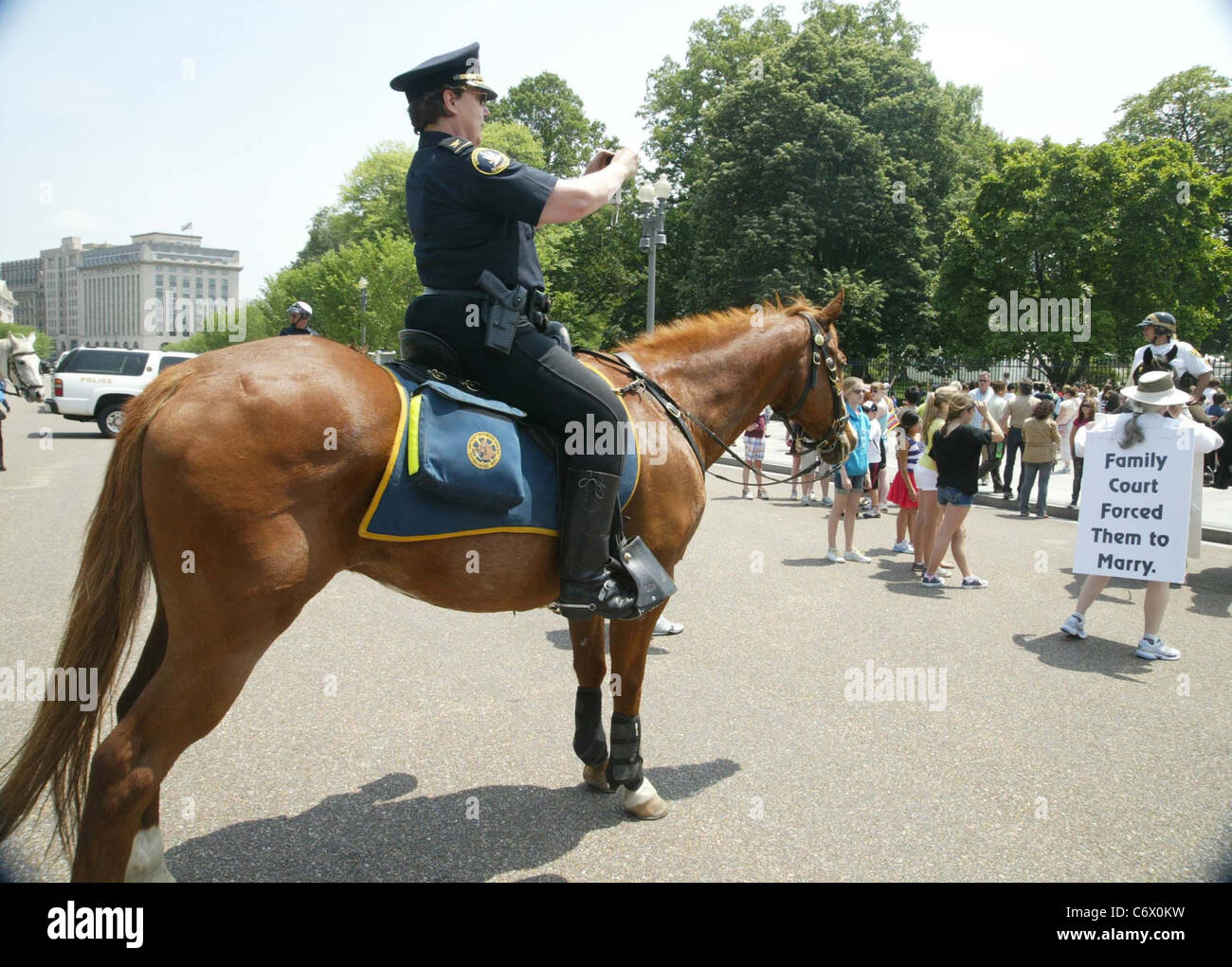 Police officers from across America rode National Park Service Horses ...
