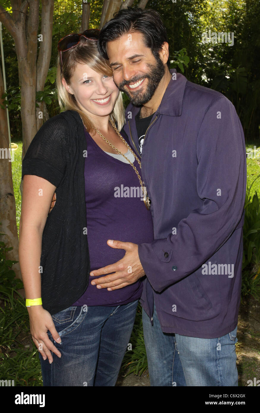 Jodi Sweetin and DJ Morty Coyle GroVia and celebrity parents celebrate ...
