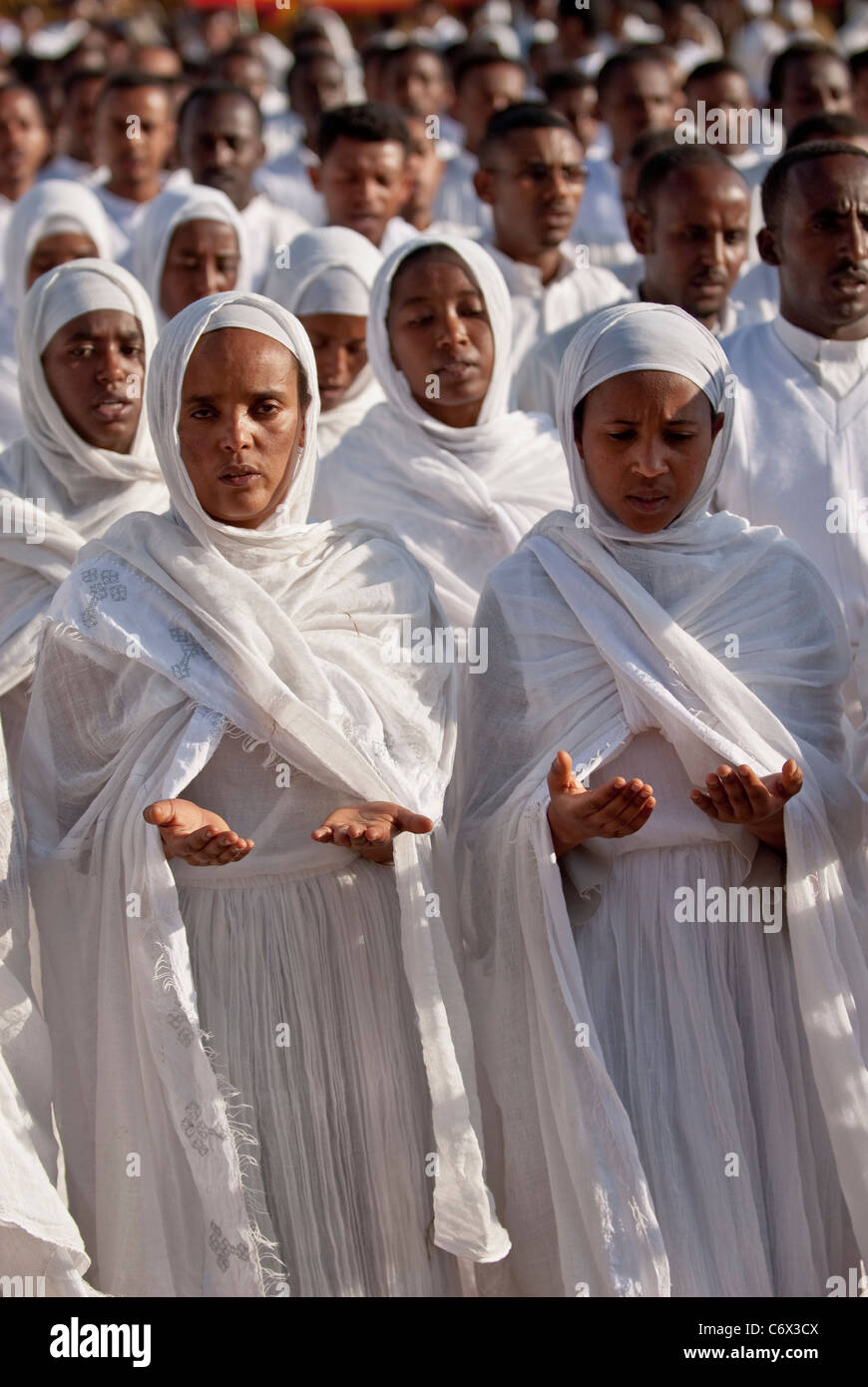 Church singing clapping hi-res stock photography and images - Alamy