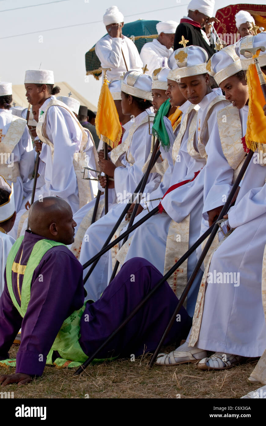 Devotees resting hi-res stock photography and images - Alamy