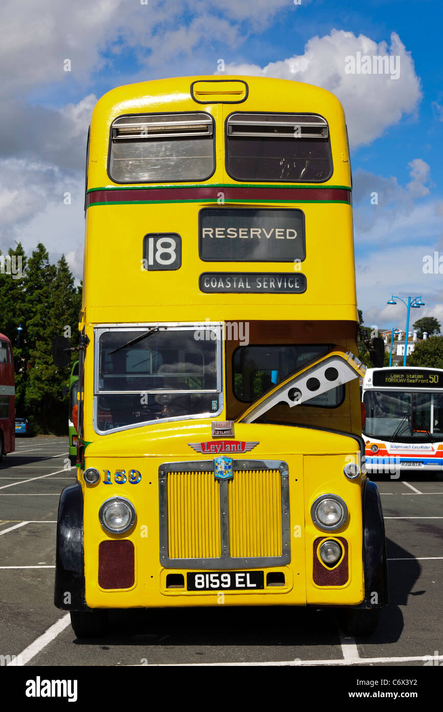 1960 leyland titan pd3 hi-res stock photography and images - Alamy