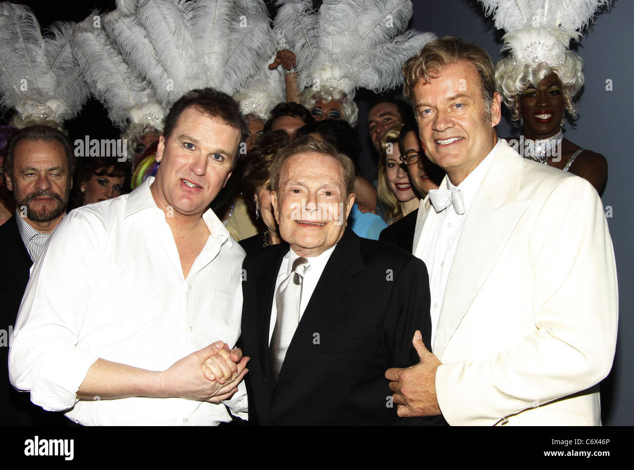 Douglas Hodge, Jerry Herman, Kelsey Grammer, and cast backstage after ...