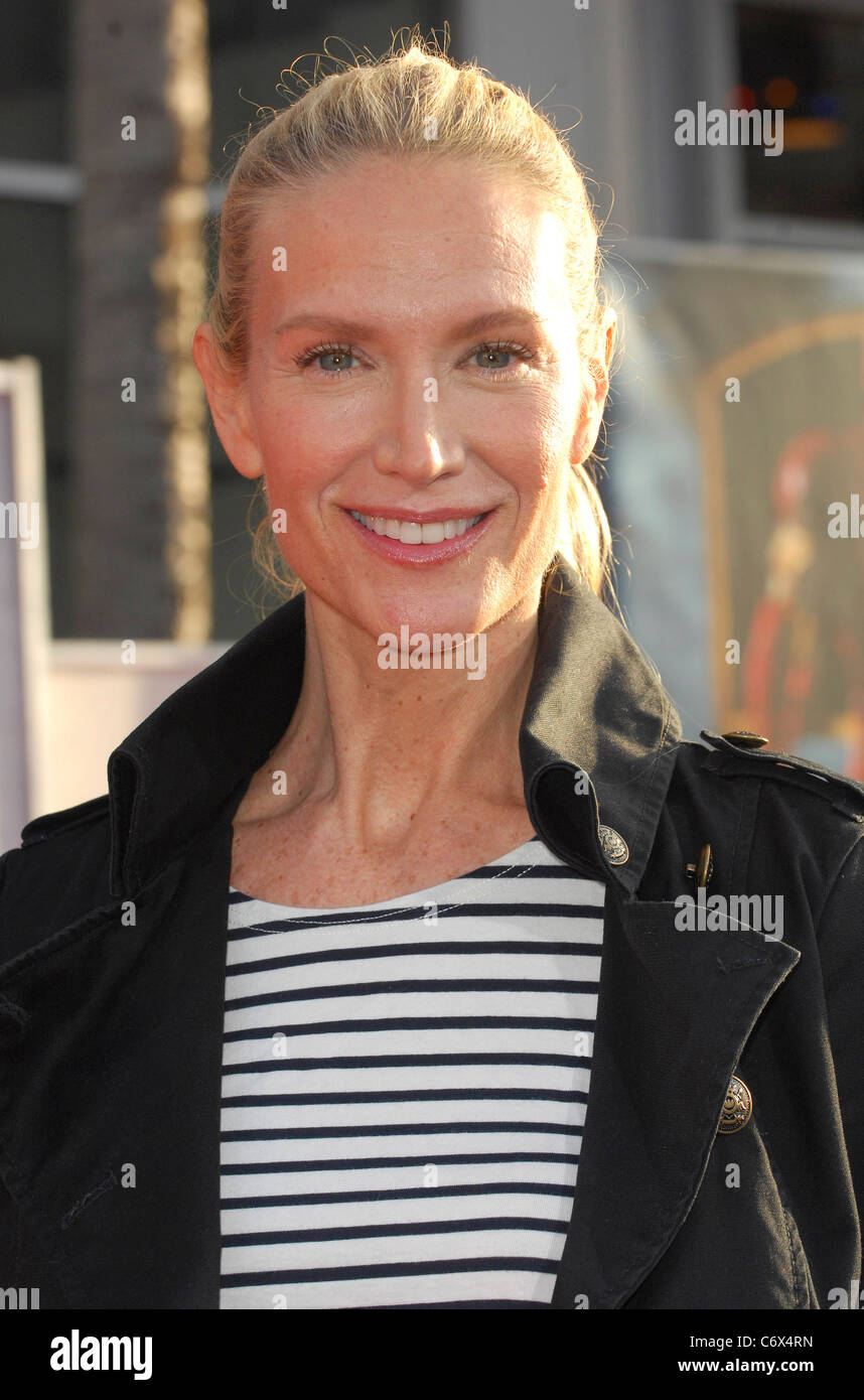 Kelly Lynch The 'Iron Man 2' world premiere held at El Capitan Theatre ...