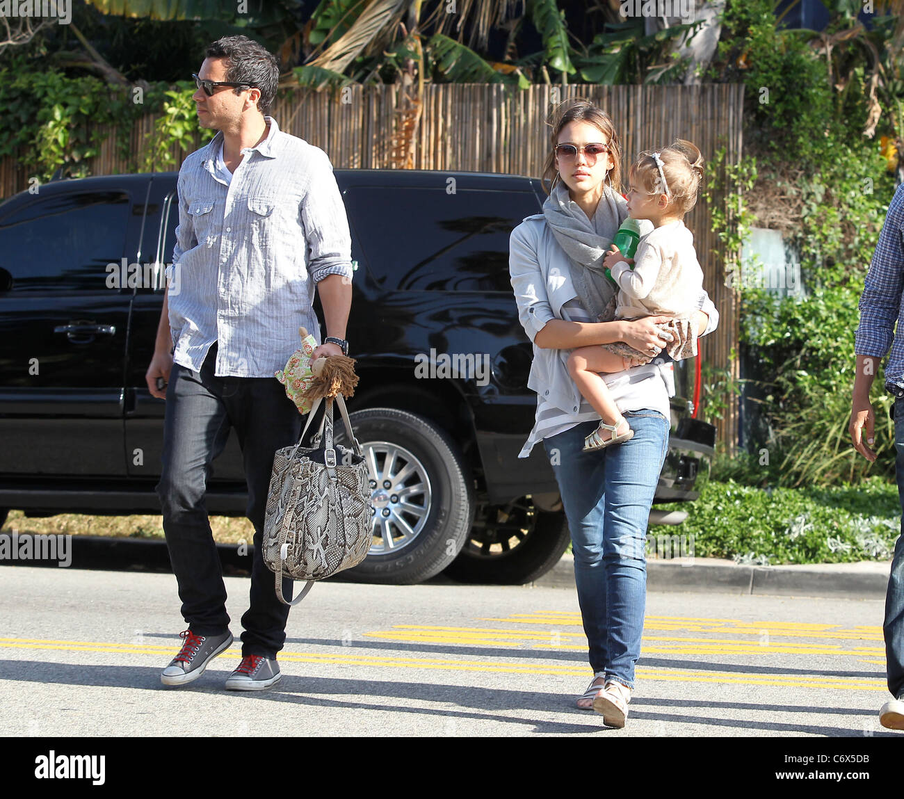 Jessica Alba, Cash Warren and Honor Marie Warren spend the day at a ...