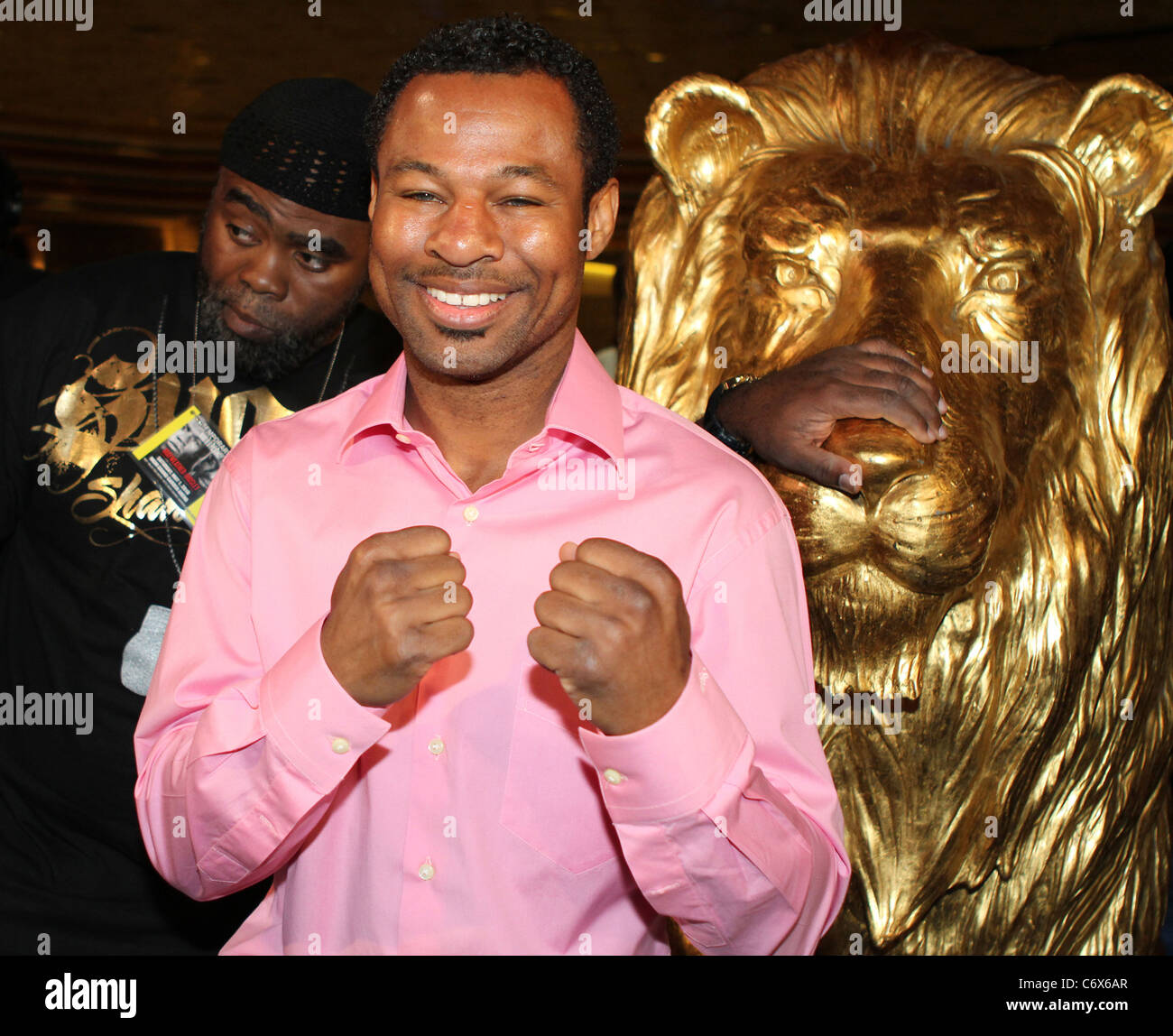WBA Champion 'Sugar' Shane Mosley arrives at the MGM Grand Hotel and ...