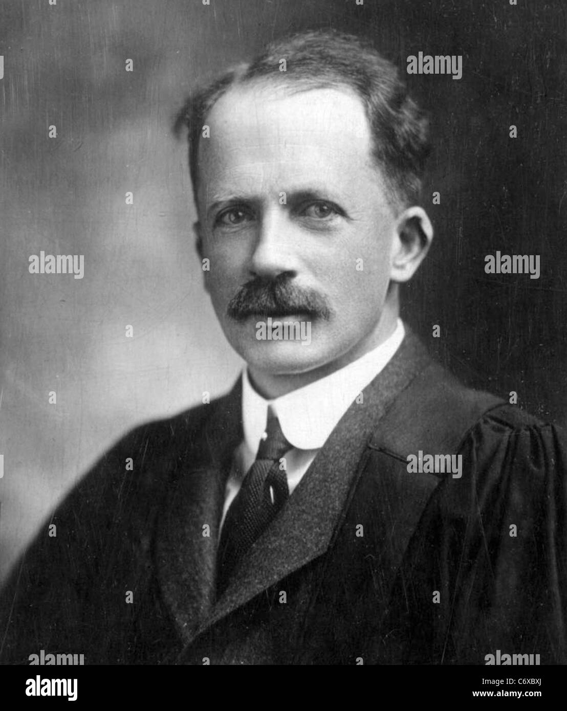 JOHN JAMES RICKARD MacLEOD (1876-1935) Scottish physician and ...