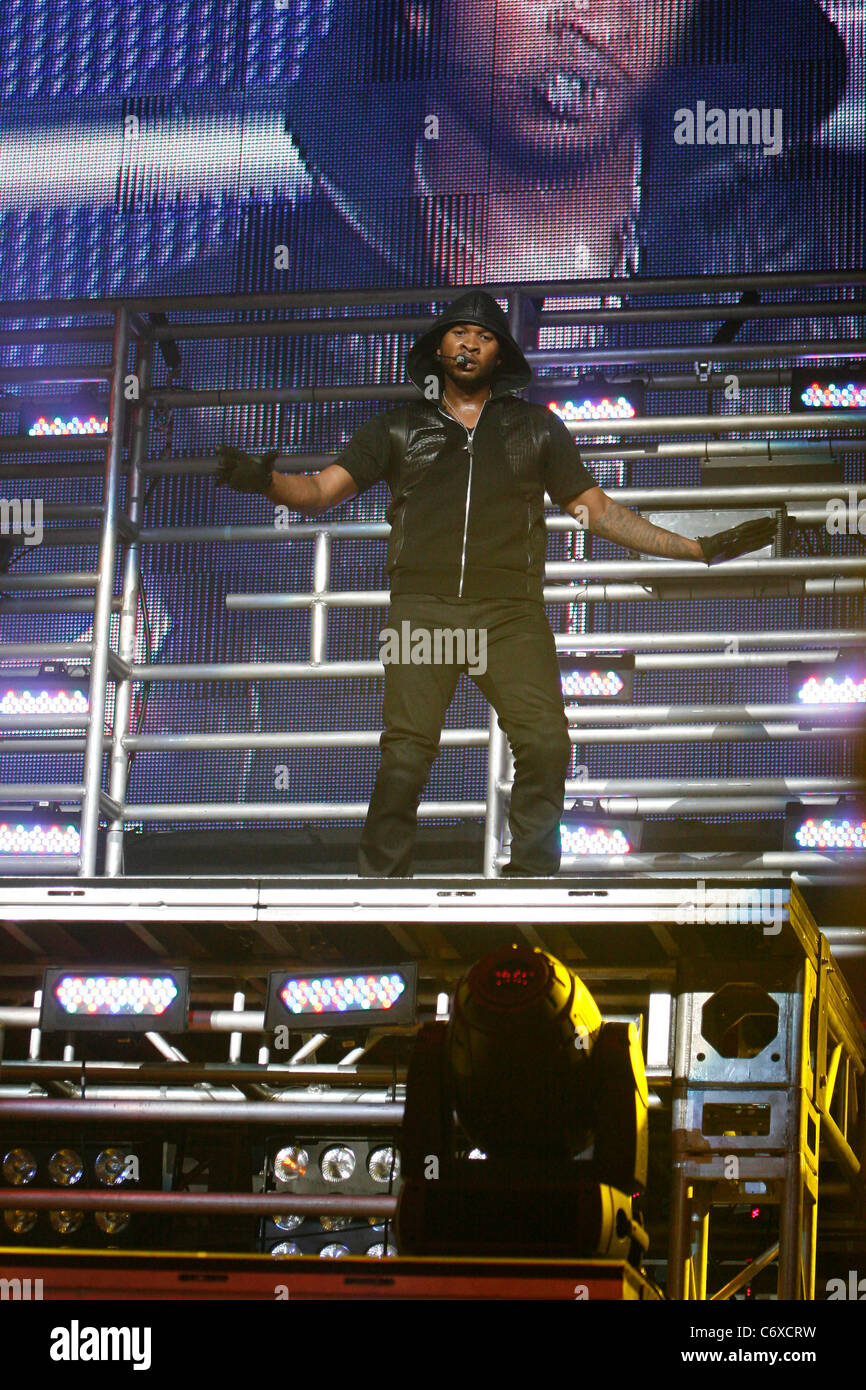 Usher KIIS FM's 2010 Wango Tango Concert - held at Staples Center Los ...