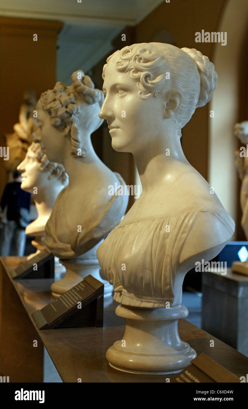 Marble Bust, classical beauty Stock Photo - Alamy