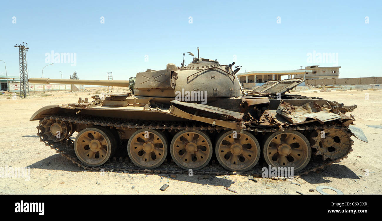 a blow up, destroyed T54 tank in the desert north of Ajadabiya Stock ...