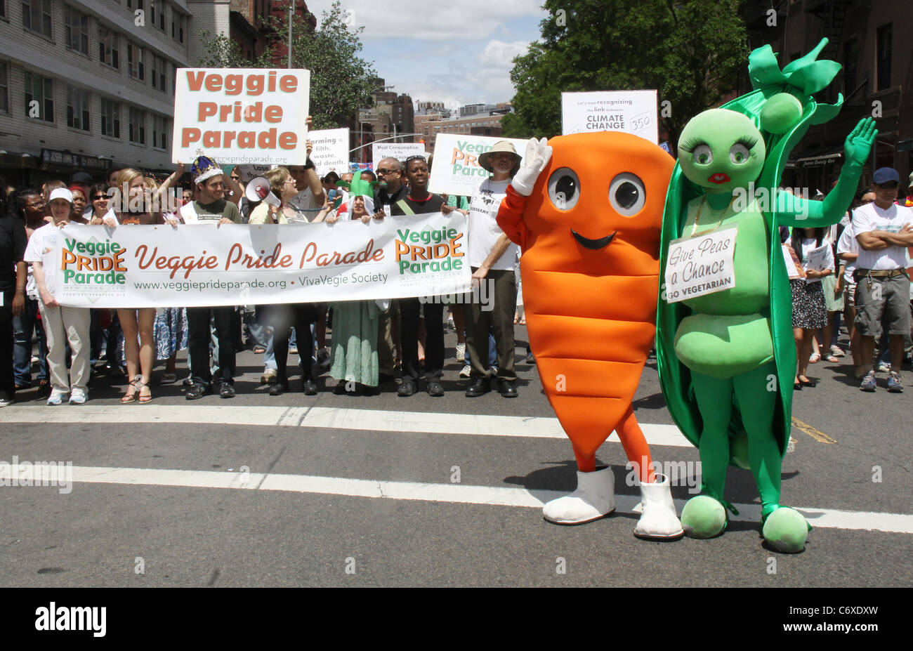 3rd Annual Veggie Pride Parade 2010 New York City, USA - 16.05.10 ...