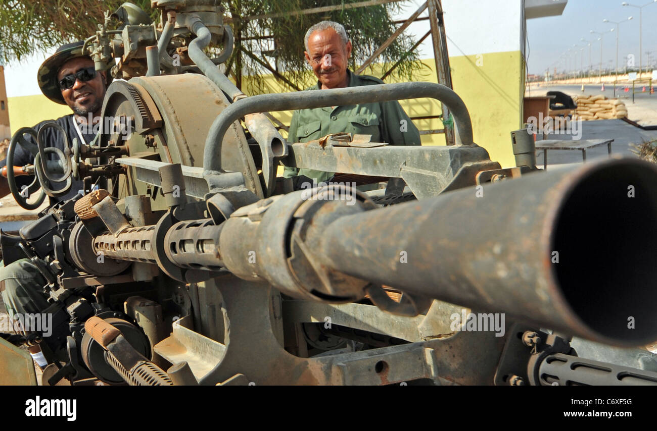 Aa gun hi-res stock photography and images - Alamy
