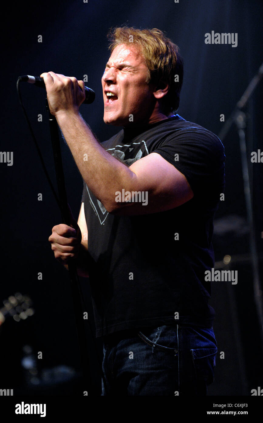 Edwin ghazal band crash karma hi-res stock photography and images - Alamy