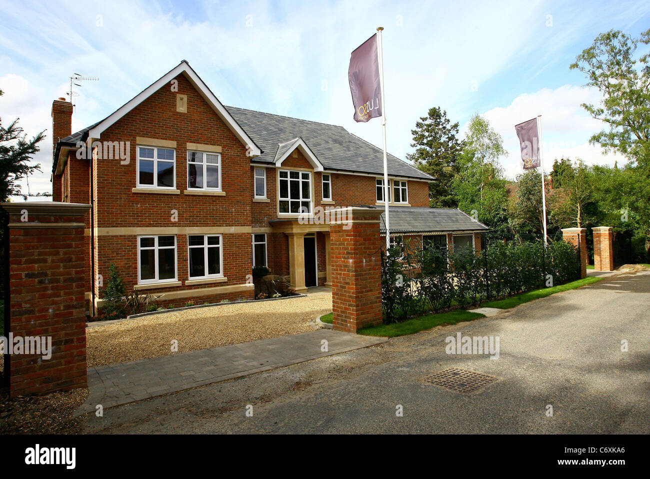 A new fence has been out up outside Peter Andre's new house, in ...
