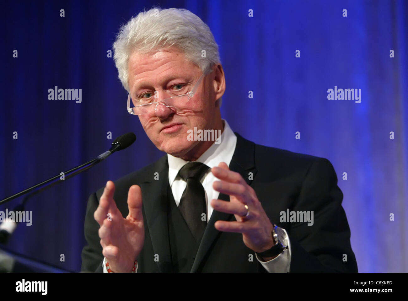 President bill clinton honored for the dayton accords hi-res stock ...