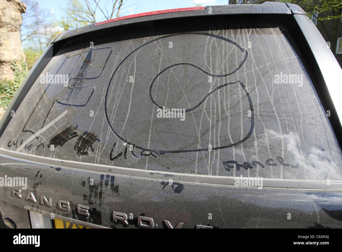 Kate Moss' car is the latest victim of the Icelandic volcanic eruption ...