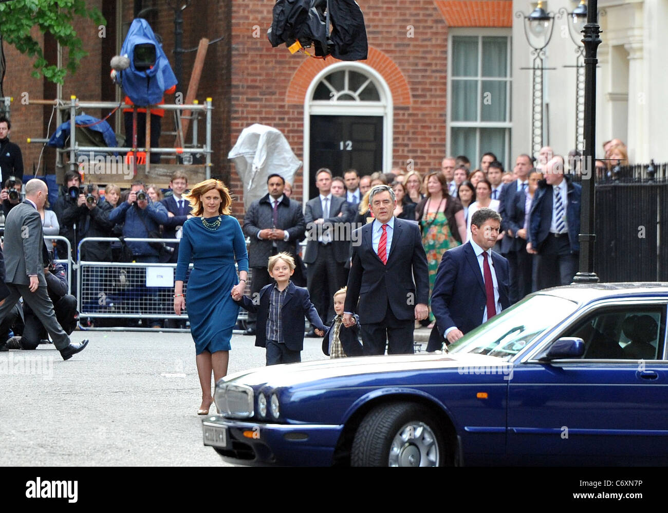 Gordon Brown, Sarah Brown with children John and Fraser leaving 10 ...