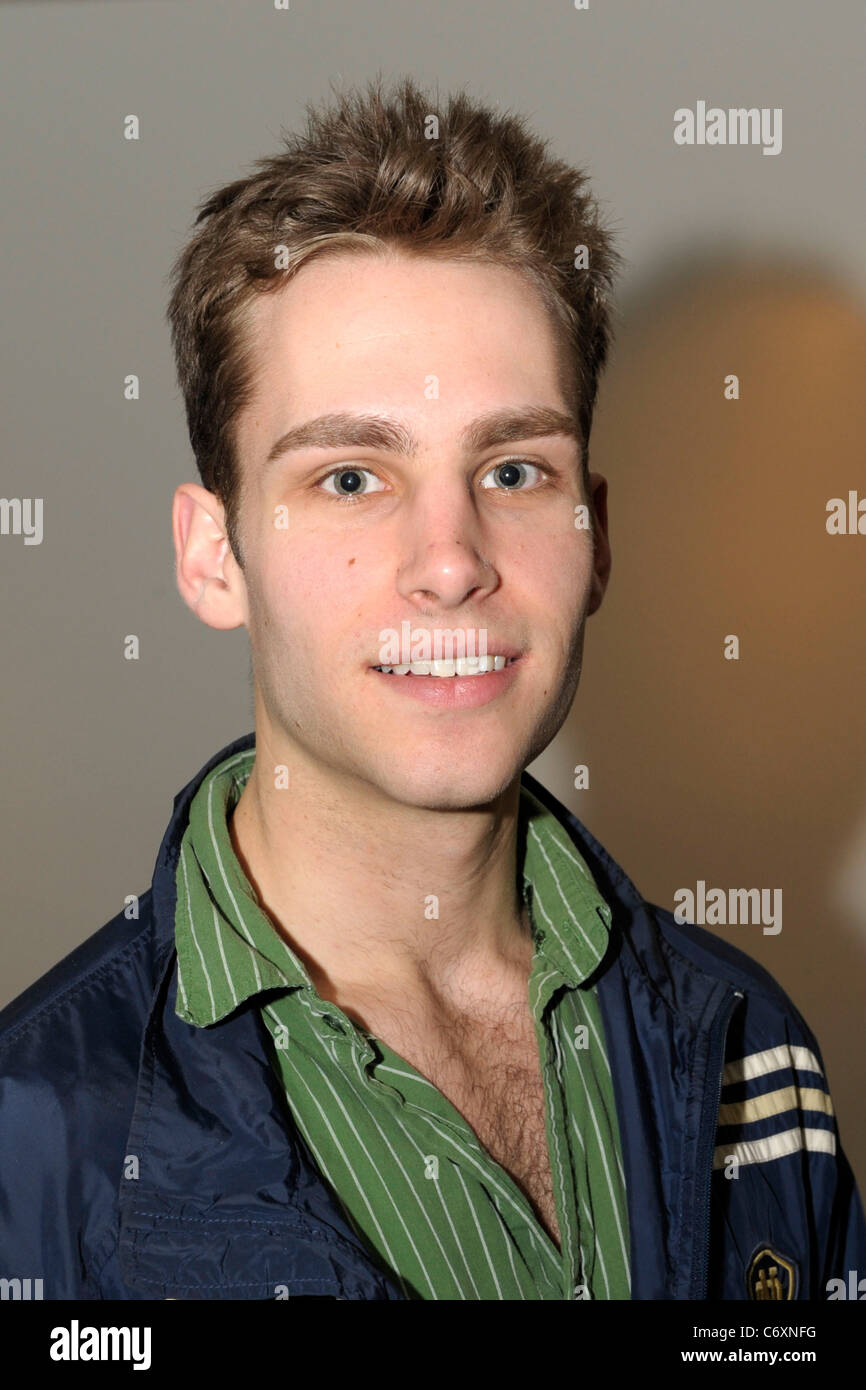 Peter hatch hi-res stock photography and images - Alamy