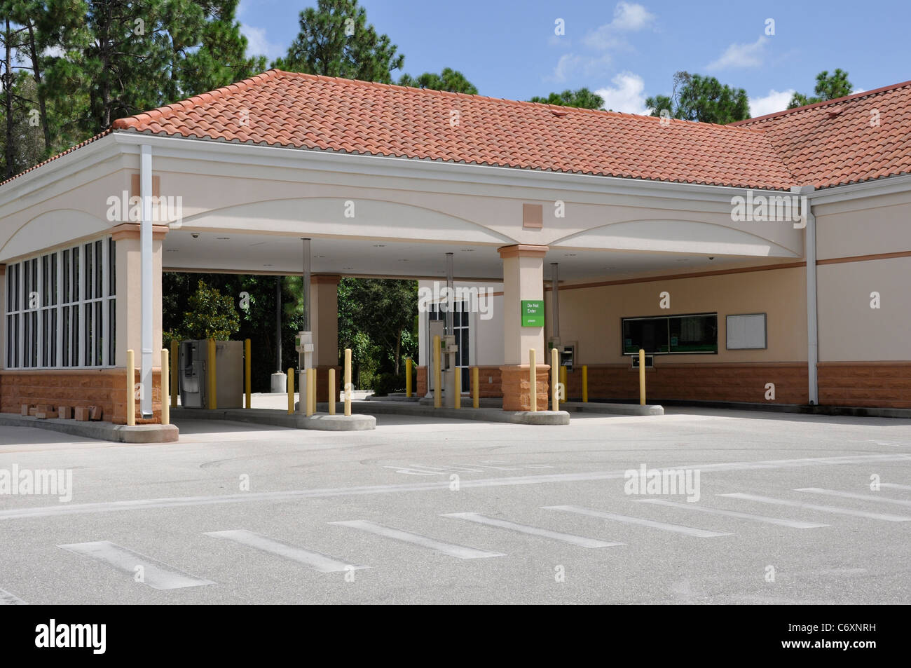 drive-thru area for a bank Stock Photo - Alamy