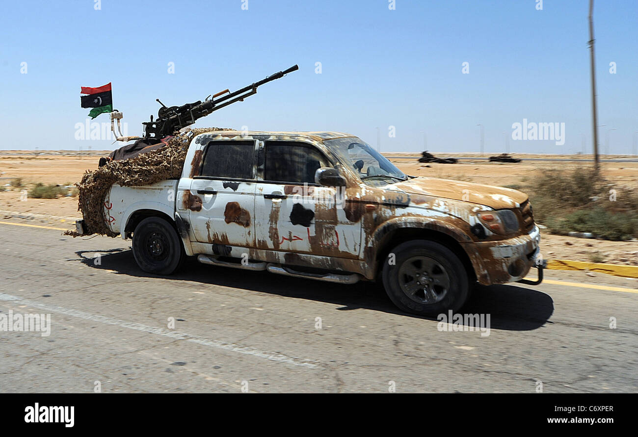 rebel fighters drive to the front line Stock Photo - Alamy