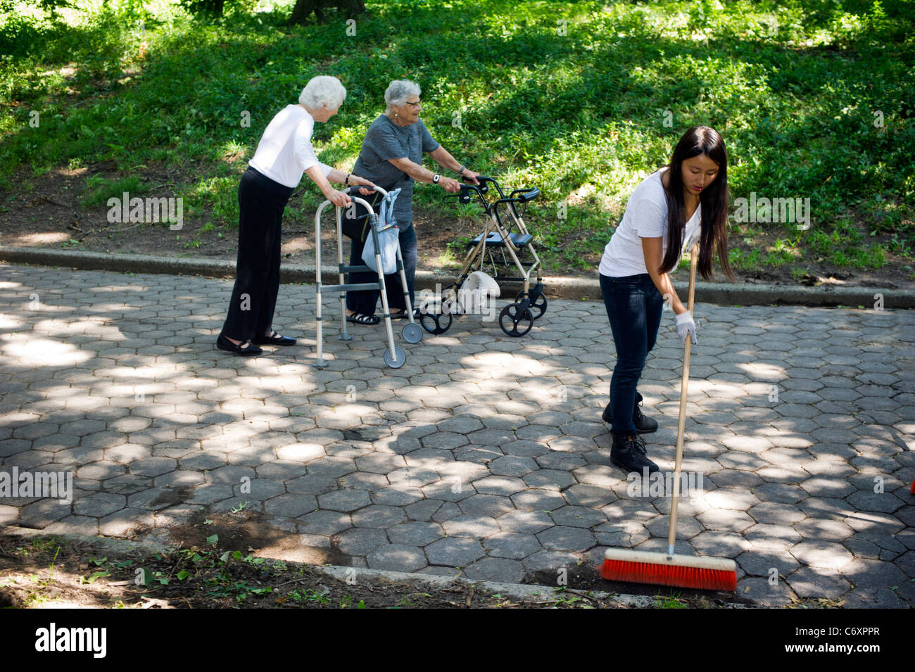 Student volunteers help clean up Prospect Park in Brooklyn in New York ...