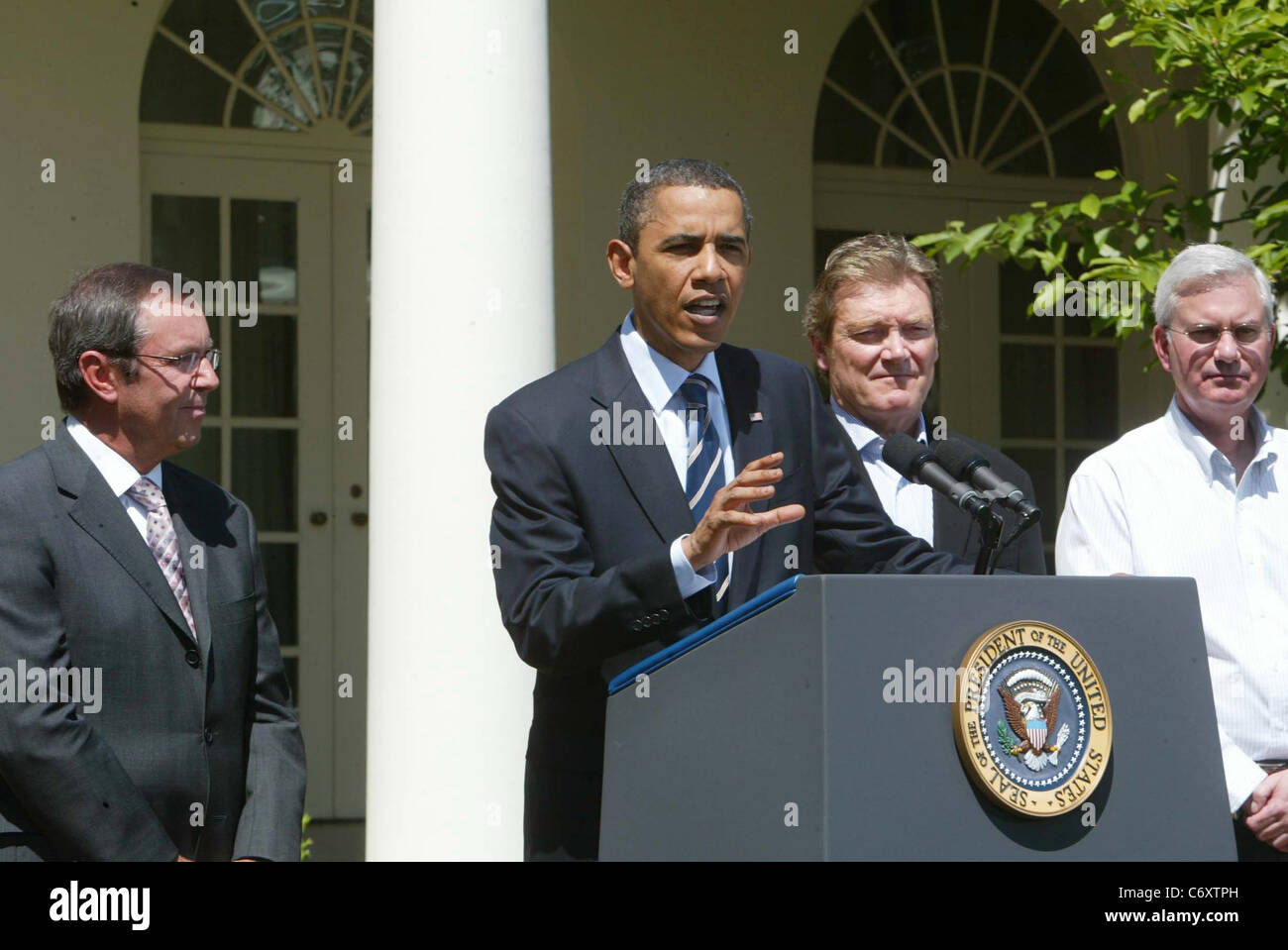 President Barack Obama makes a statement on the first quarter 2010 GDP ...