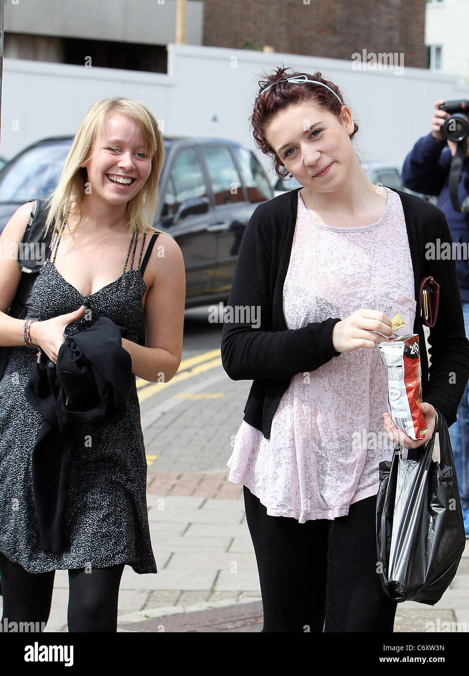 Contestants Jenny Douglas and Danielle Hope arriving at Fountain ...