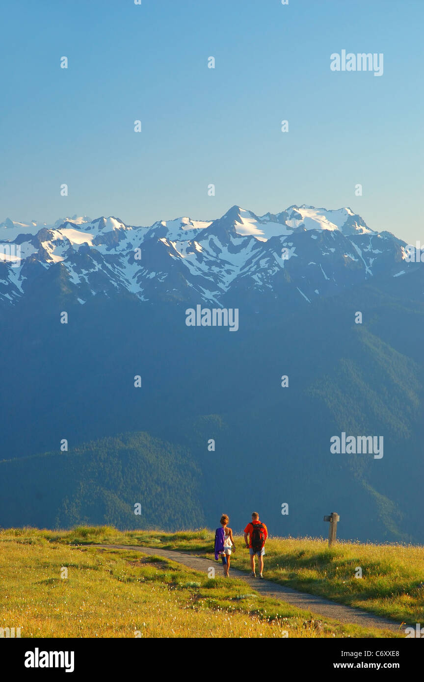 Hiiking trail hi-res stock photography and images - Alamy