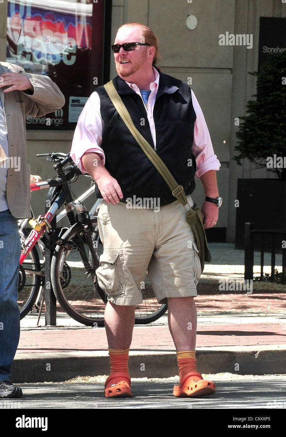 Mario Batali Crocs High Resolution Stock Photography and Images - Alamy