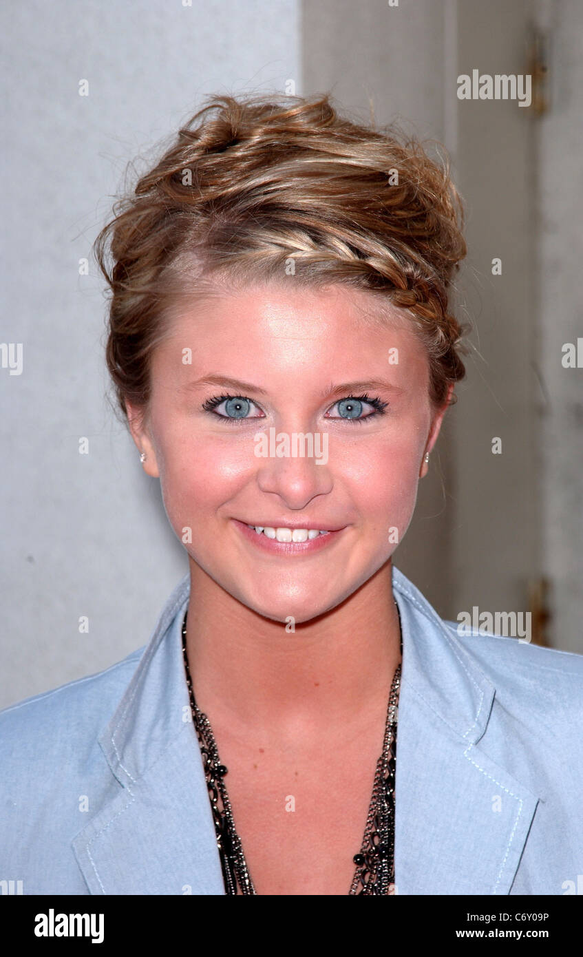 Savannah outen hi-res stock photography and images - Alamy