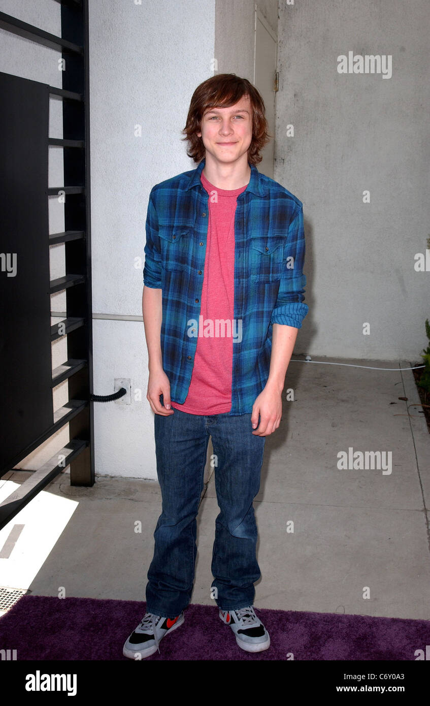 Logan Miller Lollipop Theatre 2nd Annual Game Day at Nickelodeon ...