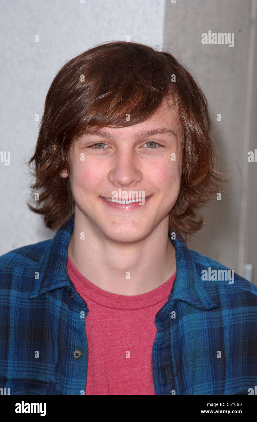 Logan Miller Lollipop Theatre 2nd Annual Game Day at Nickelodeon ...