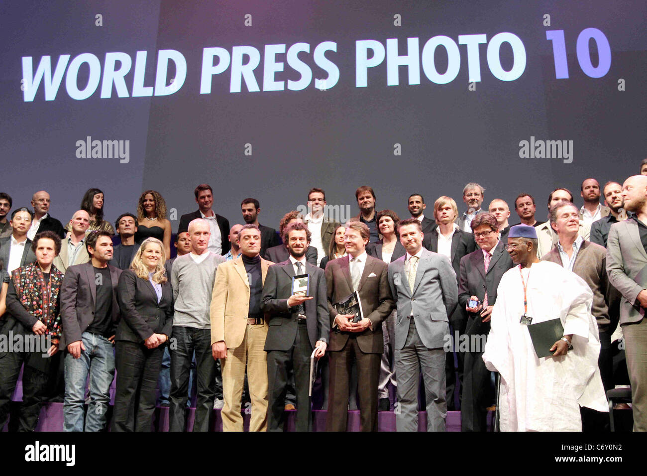 Prince Constantijn handed out the World Press Photo Award to Italian ...