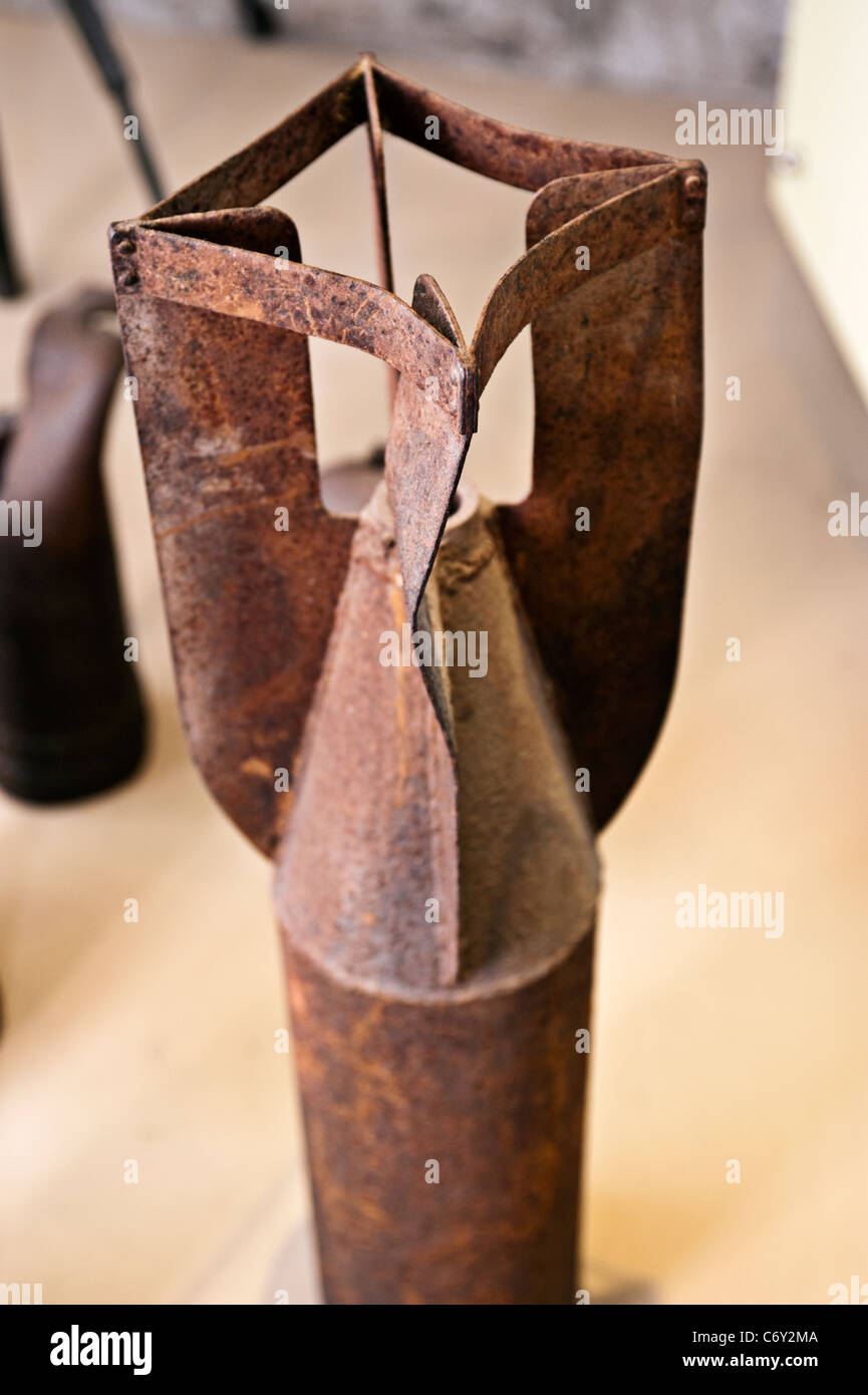 Artillery shell hi-res stock photography and images - Alamy