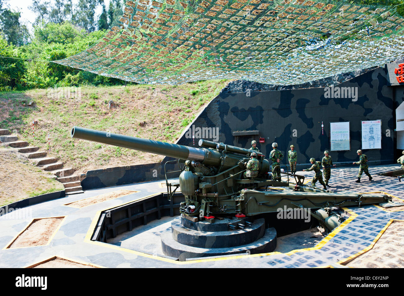 M1 240 mm Howitzer Cannon, Black Dragon, and Taiwanese soldiers during ...