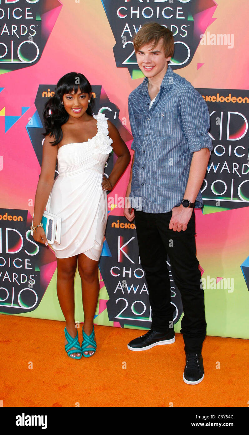 Melinda Shankar and Sam Earle Nickelodeon's 23rd Annual Kids' Choice ...