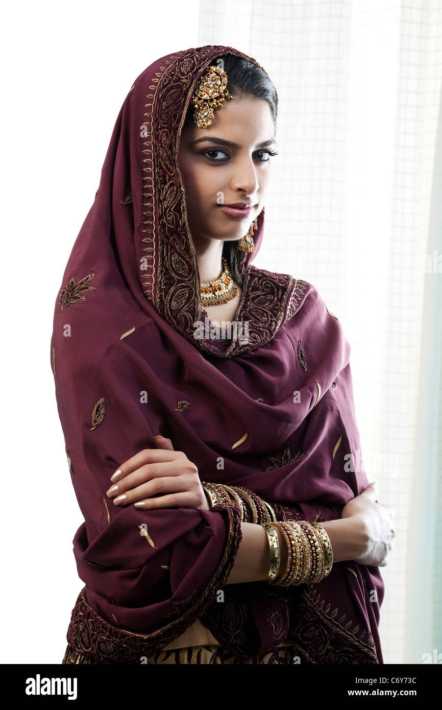 Portrait of a Muslim woman Stock Photo - Alamy