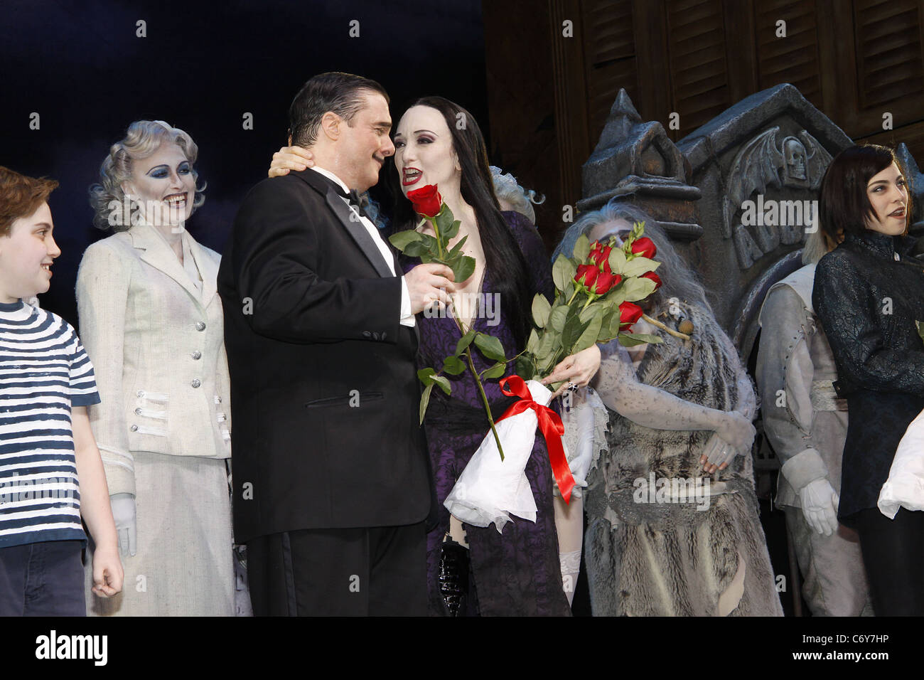 Bebe neuwirth addams family hi-res stock photography and images - Alamy