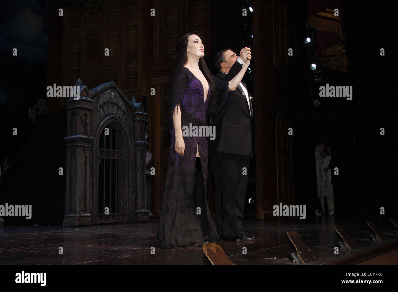 Bebe neuwirth addams family hi-res stock photography and images - Alamy