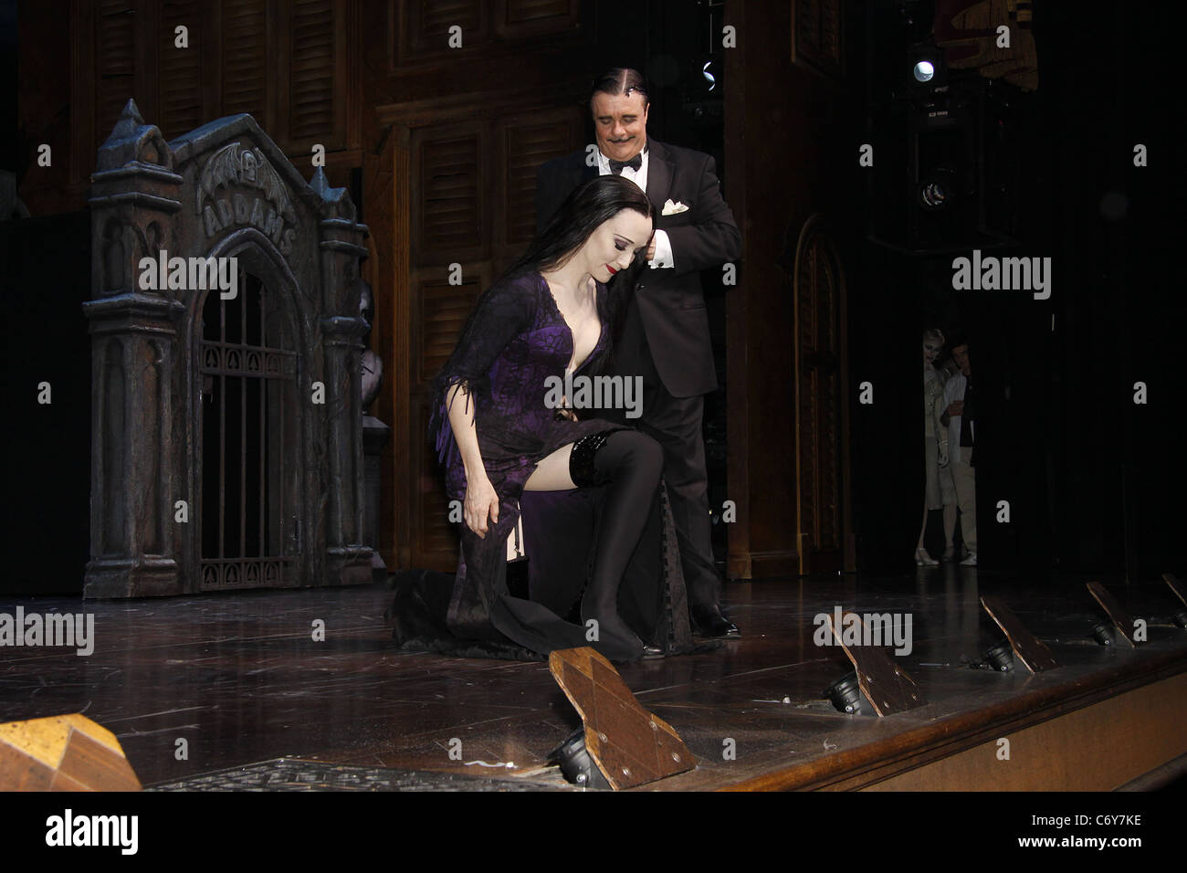 Bebe neuwirth addams family hi-res stock photography and images - Alamy