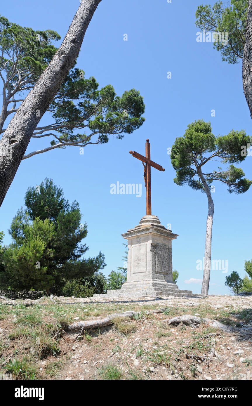 Cross of provence hi-res stock photography and images - Alamy