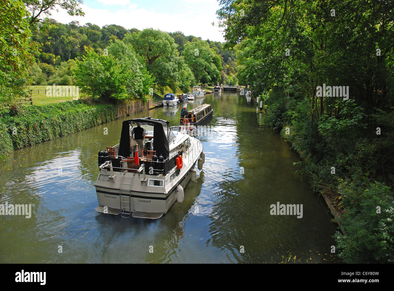 Pleasure boats approaching Cookham Lock on the River Thames from the ...