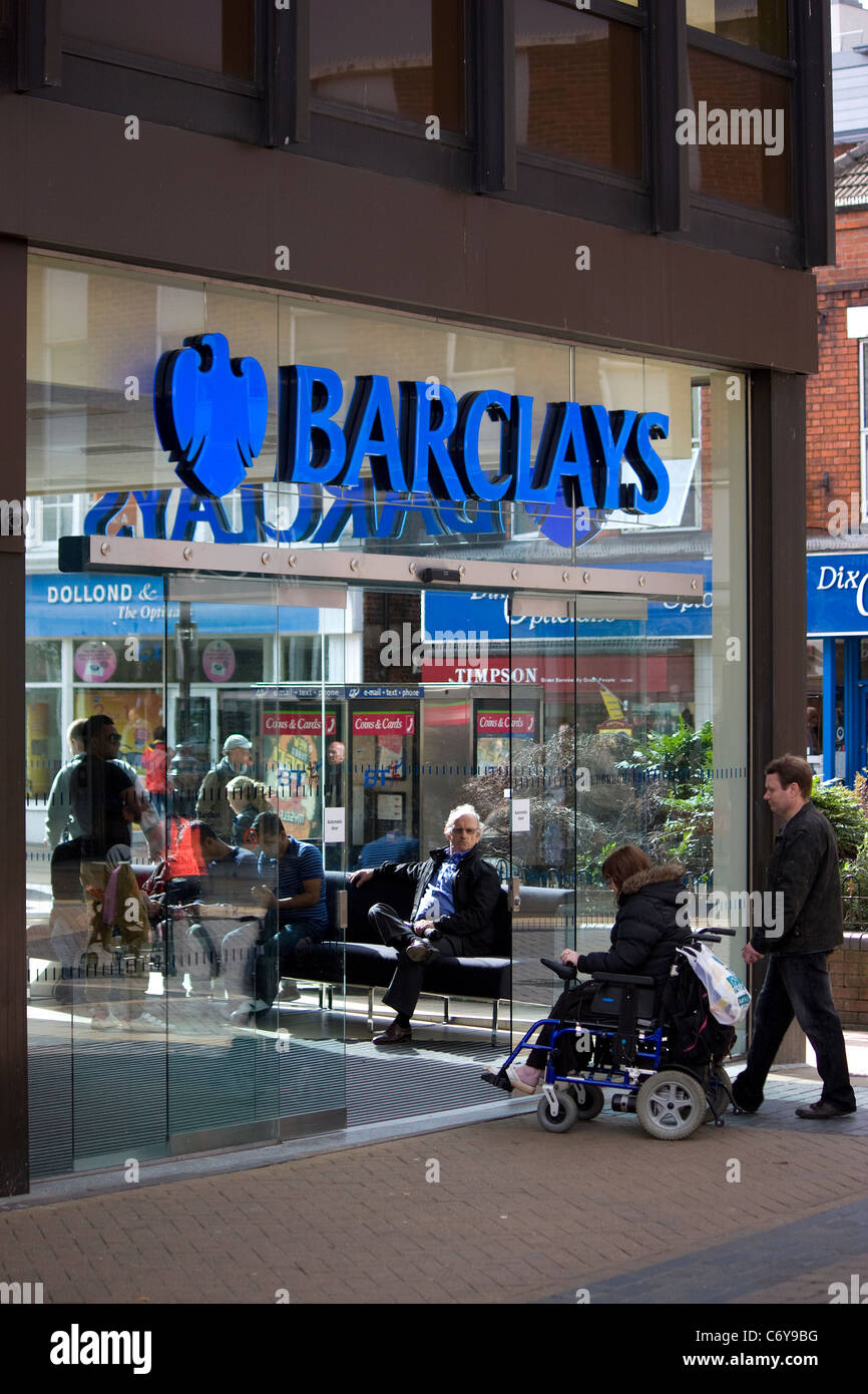 Barclays bank queue hi-res stock photography and images - Alamy