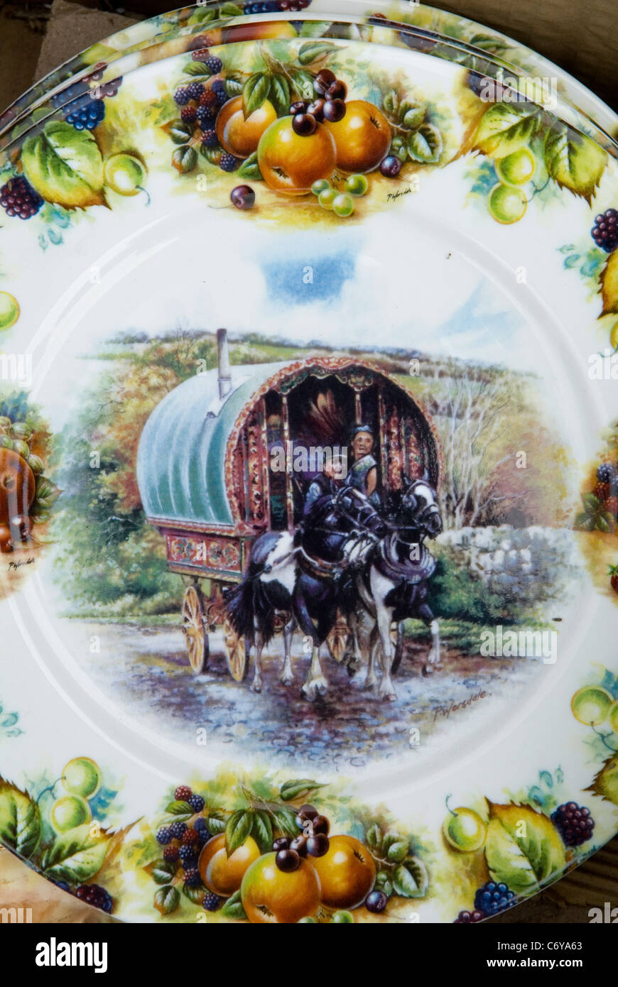 Gypsy traditional covered wagon plate market stall at the annual Barnet ...