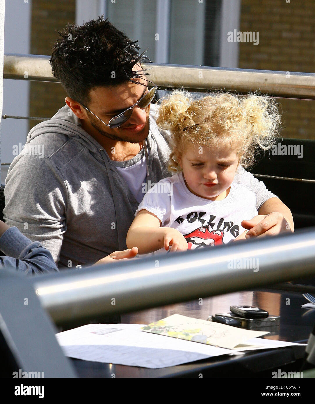 Peter Andre with his daughter Princess Tiaamii having lunch at an ...